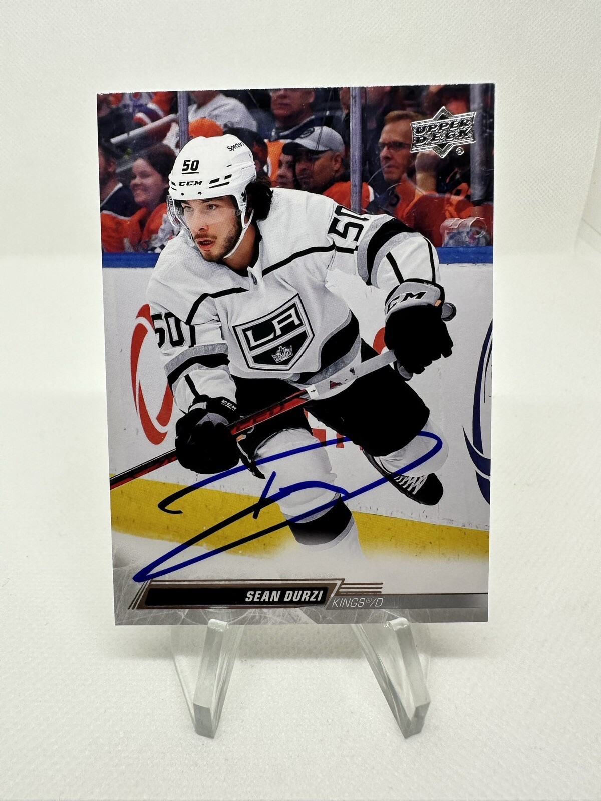 Sean Durzi Signed Autograph 2022-23 Upper Deck Series 1 Card #83 Kings ...