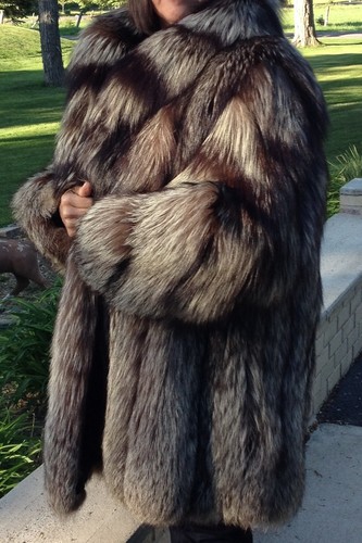 Women's Natural Silver Fox Jacket by Vogue Furs/George's Furs - Size L ...