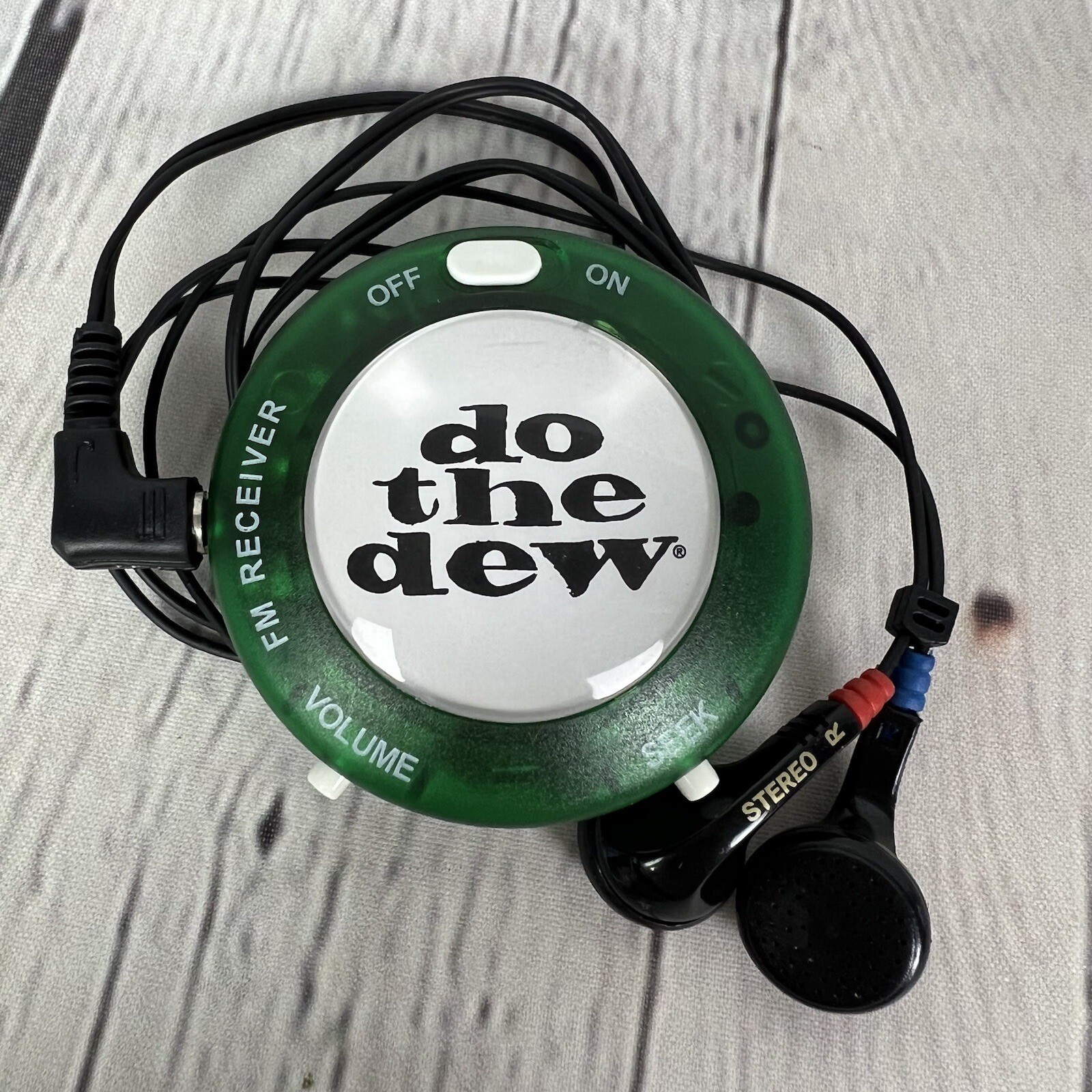 Vintage Mountain Dew Promotional Pocket Clip On Radio Do The Dew Green ...