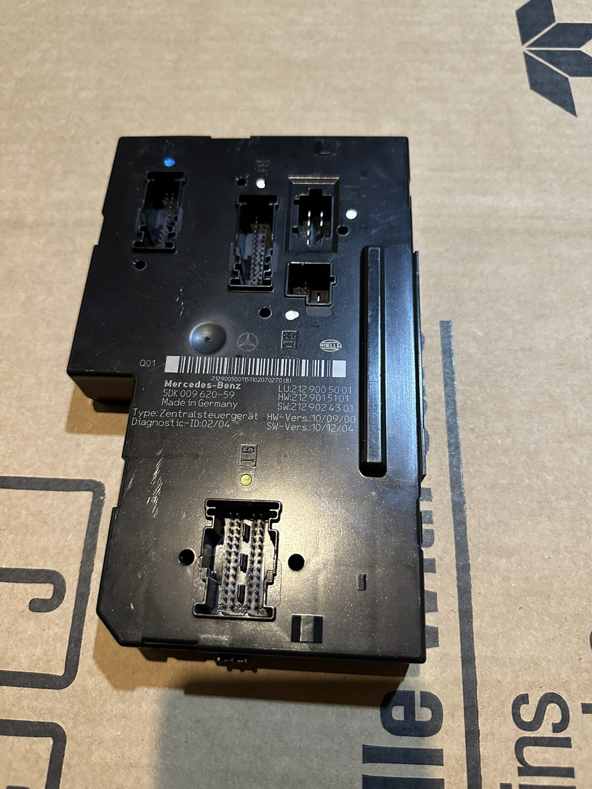 10-11 MERCEDES E350 E550 REAR FUSE SAM RELAY BOX CONTROL MODULE 5DK 009 ...