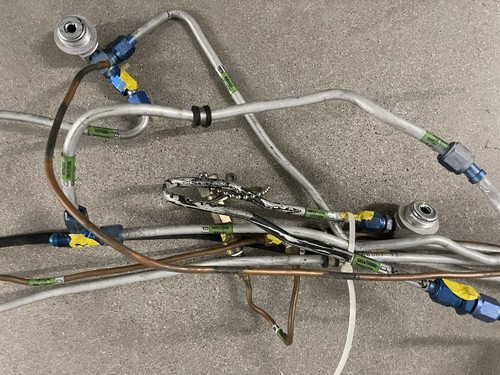 Beechcraft Barron complete Oxygen System Avox tank(80ft.³or 68.5)Scott ...