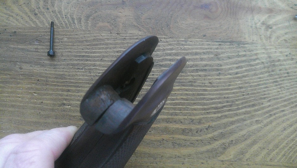 Factory Colt Python 2nd Gen Wood Grips Target OEM Gold Medallions W ...