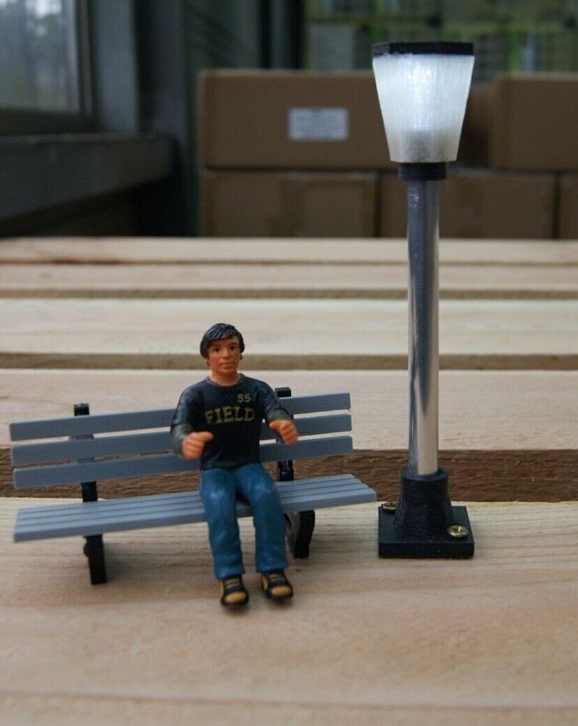 Laterne / Straßenleuchte ca. 13cm 1:22.5 - 1:32 Lampe für LGB Spur G ...