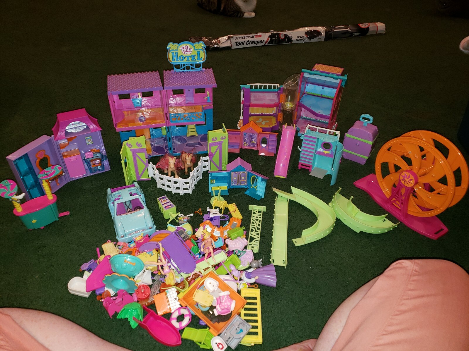 Lot Of Polly Pockets Buildings Car Few Dolls Ferris Wheel and ...