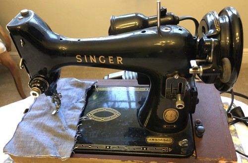 Vintage 1956 Singer Sewing Machine No.99 for Parts or Repair USA Worth ...
