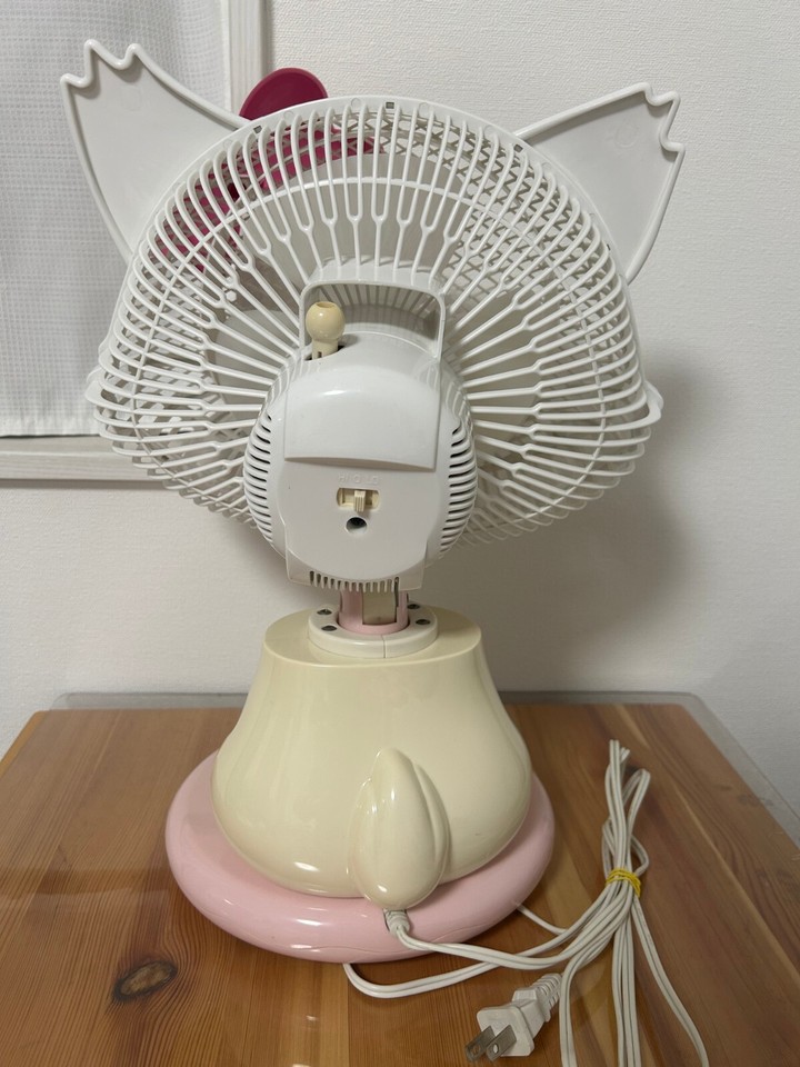 Sanrio Charmmy Kitty Hello Kitty Personal electric fan Pink Rare Retro ...