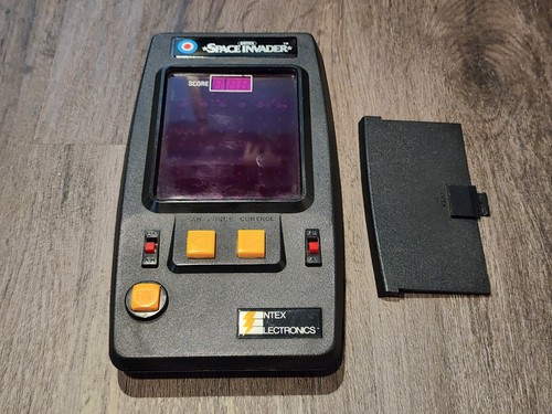 1980 Entex Space Invaders Handheld Portable Video Arcade Game TESTED ...