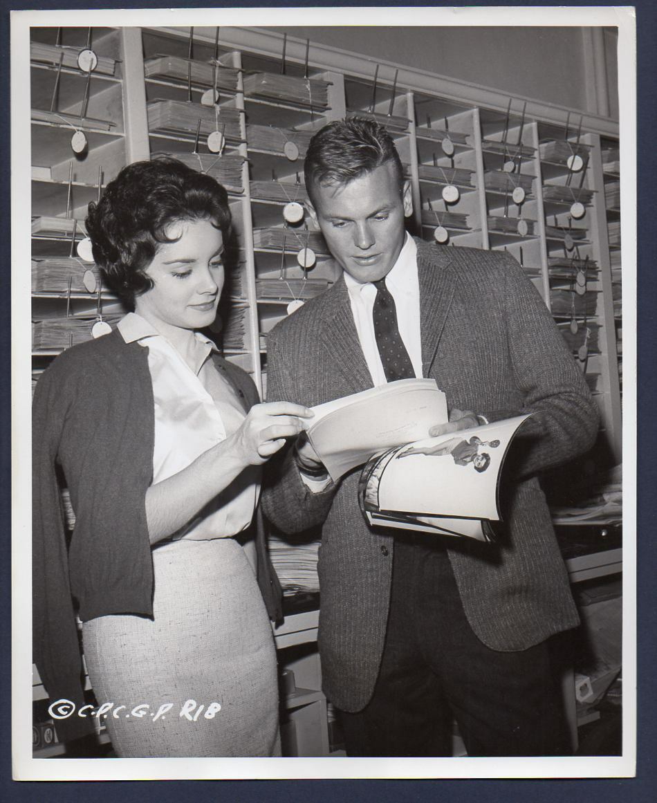 TAB HUNTER & VICKI TRICKETT study her pin-ups ORIG PHOTO sexy actor ...