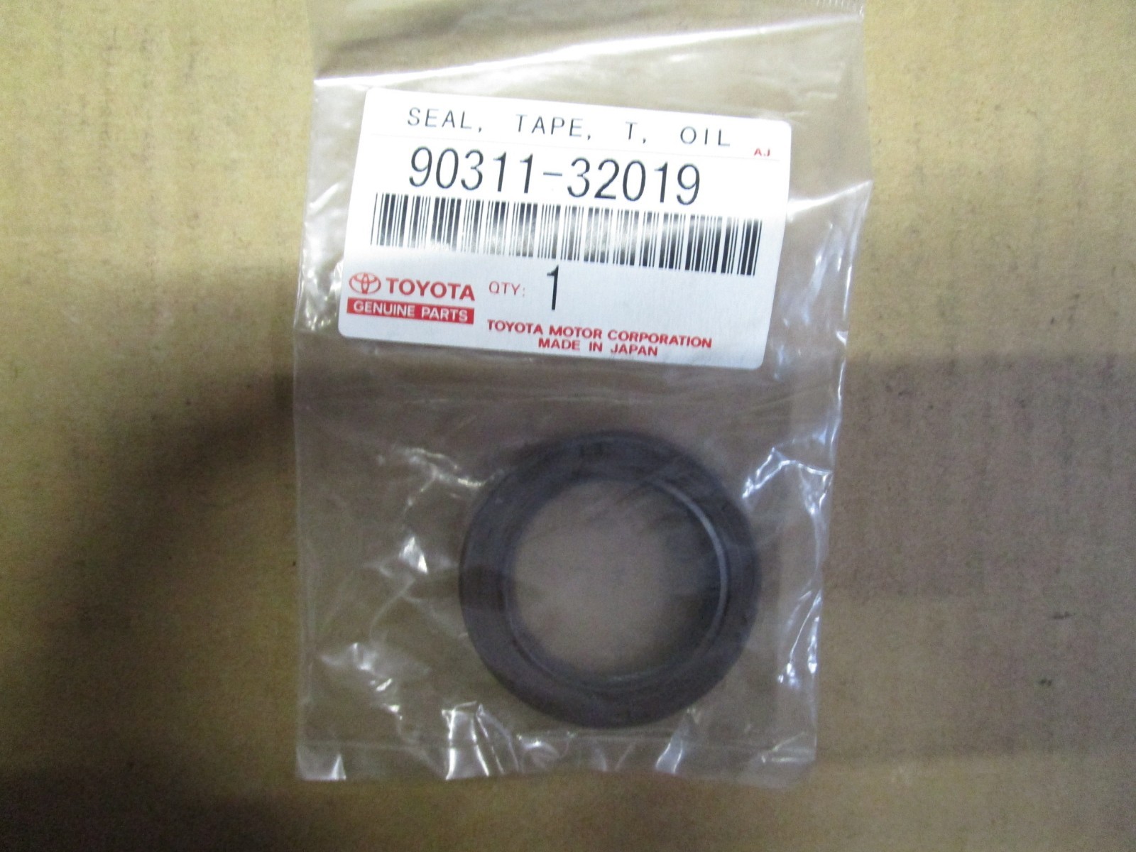 Toyota 90311-32019 Oil Seal Retainer No.2 Type T Engine Cam Shaft ...