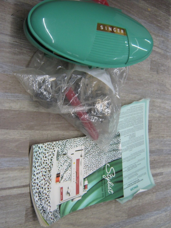 VINTAGE 1980 SINGER SEWING MACHINE 833no full tested as is part or ...