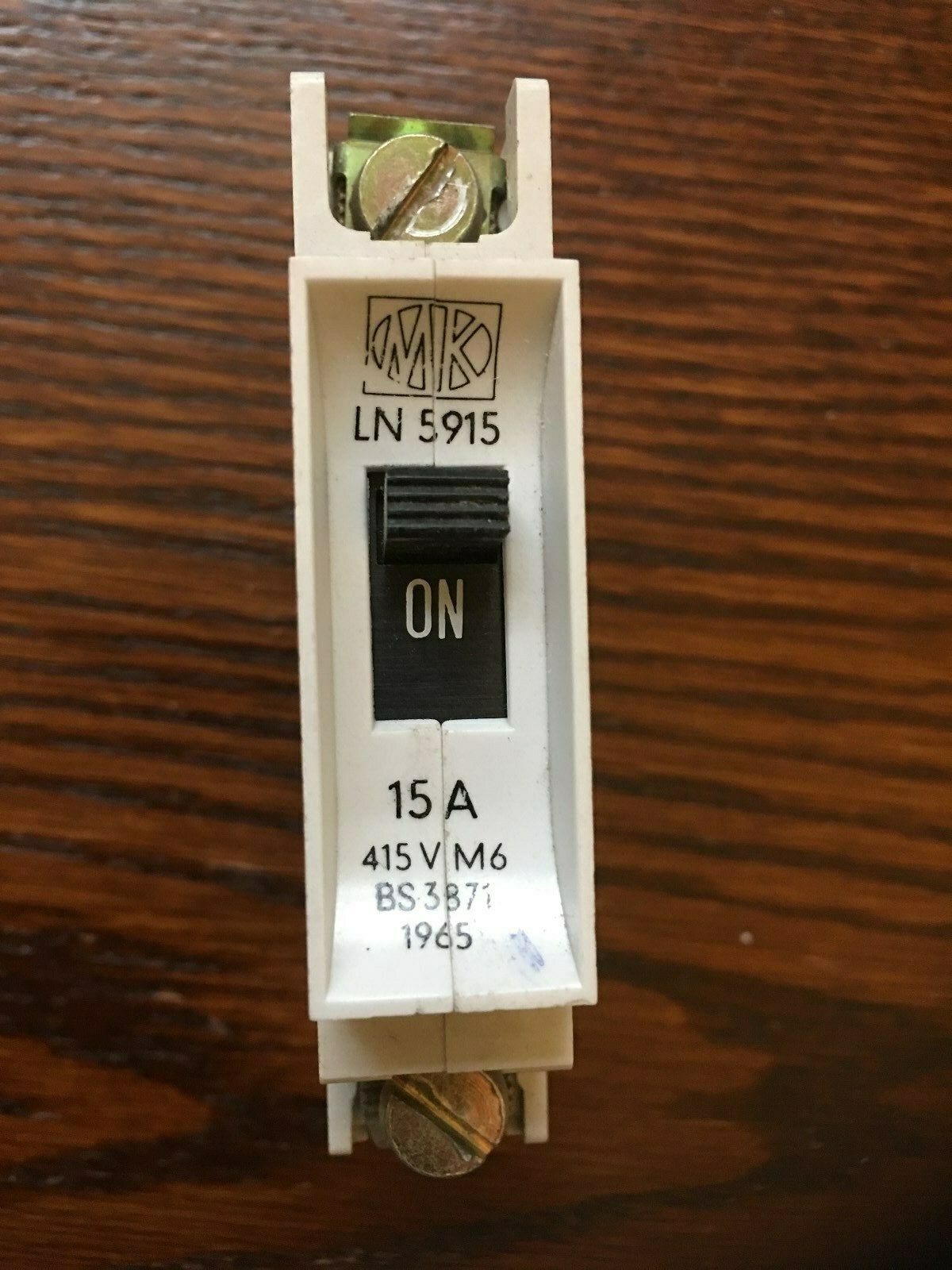 MK MCB's Old Style LN , 32A,30A, 20A, 15A, 6A 5A, Type 2 LN , 5932 ...