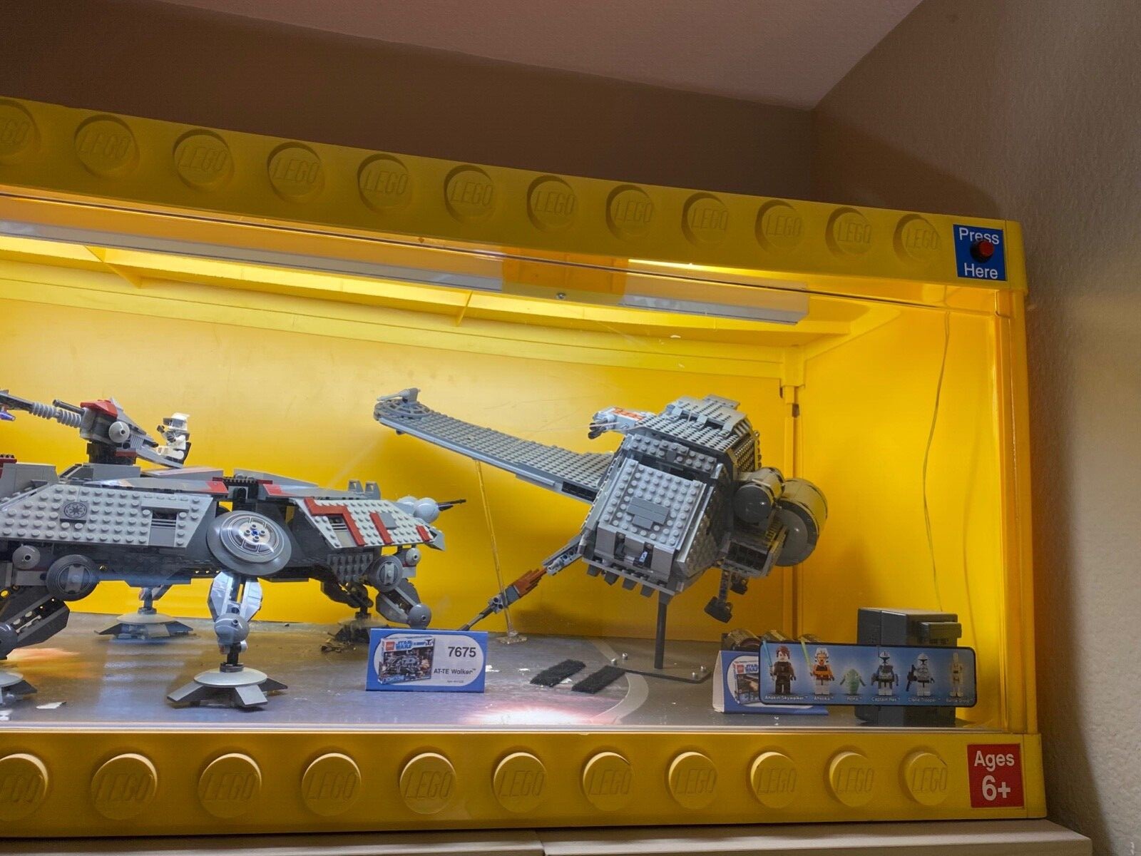 LEGO STAR WARS STORE DISPLAY Vehicles ** PICK UP ONLY - Wallsparks | eBay