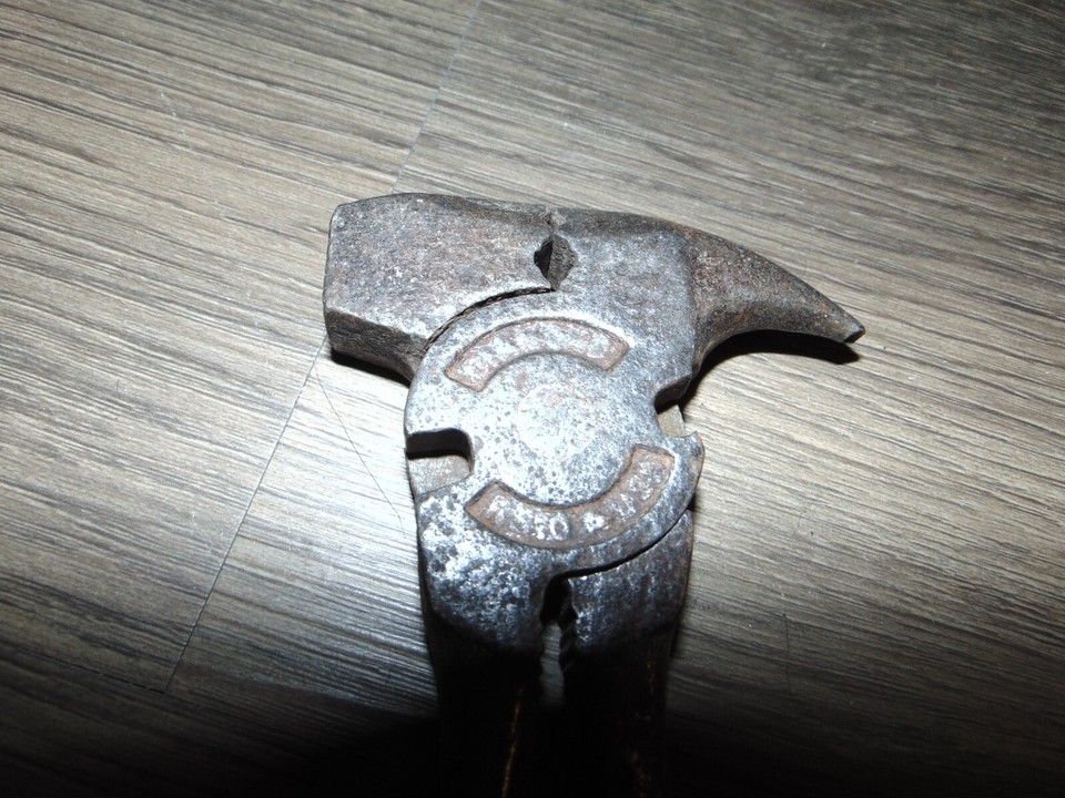 Antique Early Diamond Calk & Horseshoe Duluth Fencing Fence Farm Pliers ...