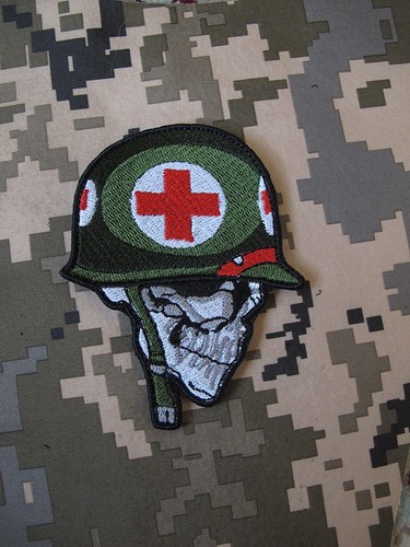 SKULL PARAMEDIC TACTICAL MORALE PATCH MEDIC CHEVRON UKRANIAN ARMY . | eBay
