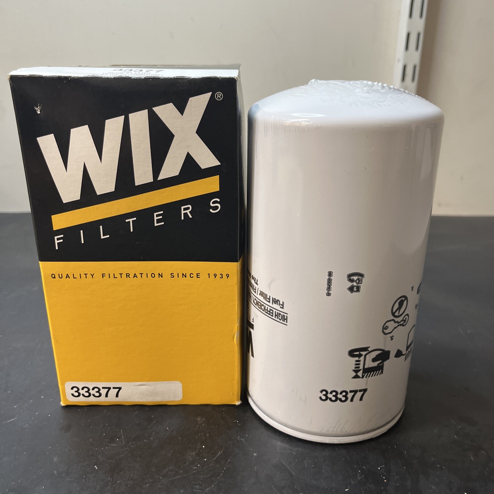 WIX 33377 - Fuel filter cross reference
