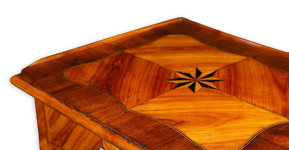 FRENCH LOUIS XV PERIOD CIRCA 1750-60's. one drawer table, TULIPWOOD ...