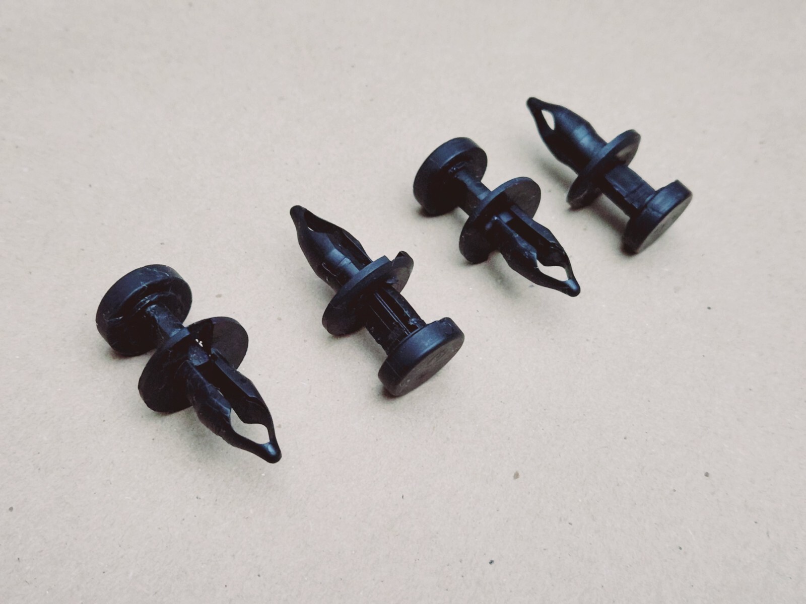 2001-2023 Chrysler Dodge Tail Lamp Light Fastener Mounting Push Pin ...