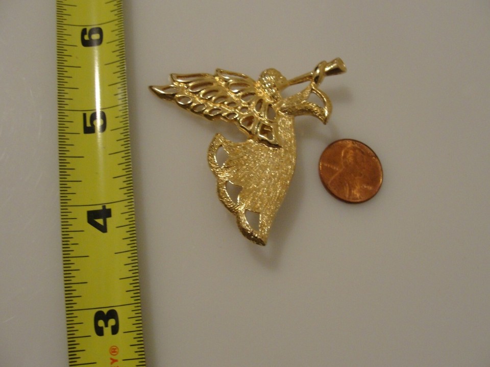 Guardian Angel Cupid pins pendant ornament mop trumpets slot machine ...