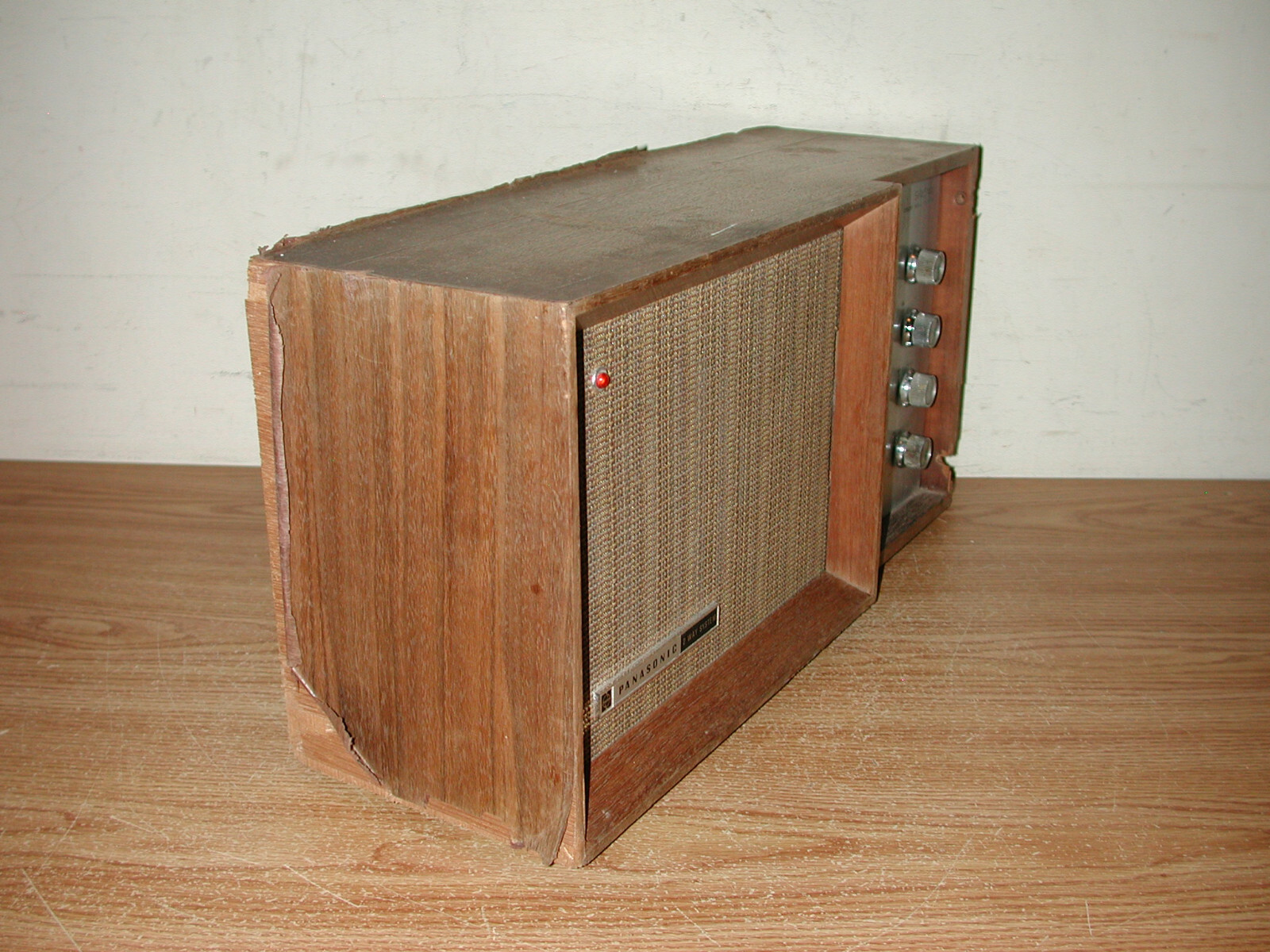 VINTAGE PANASONIC SOLID STATE 2 WAY SYSTEM AM/FM WOODEN RADIO MODEL RE ...