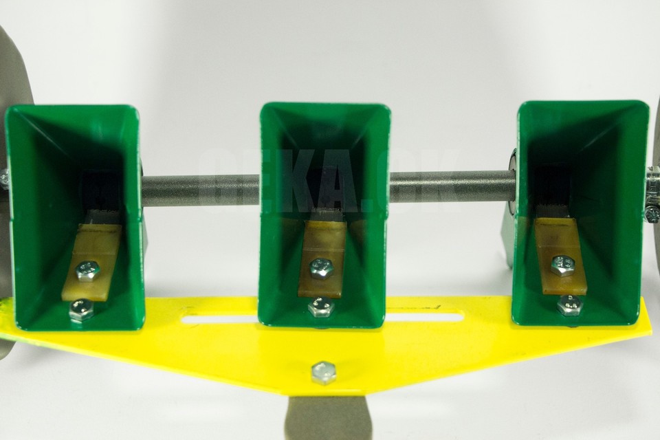 Garden Metal Precision Seeder Vegetable 3 Row Manual Planter sowing ...