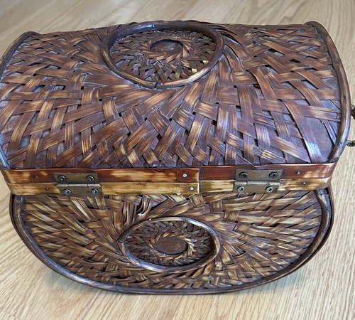 Wicker Storage Box Basket Trunk With Lid, Side Handles, Clasp Square ...