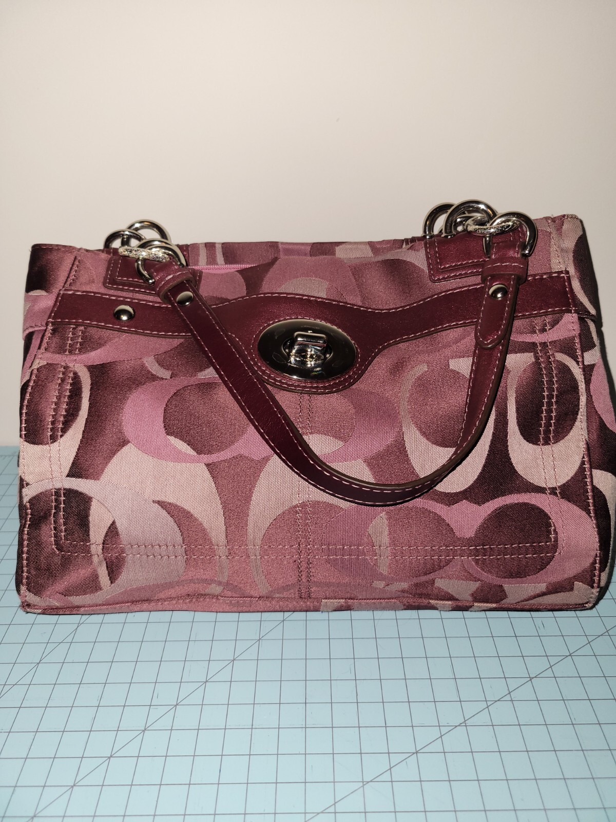 Coach Authentic Signature Logo Shoulder Bag Mauve - Gem