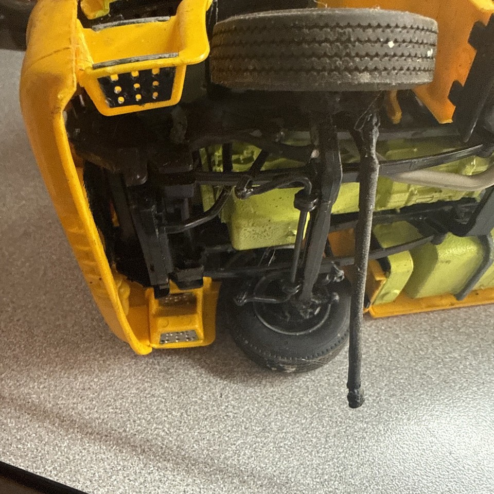 Iveco Semi Truck Tractor Single Axle Junkyard Rebuilder Project 1/25 COE | eBay