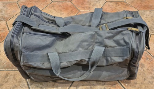 VINTAGE CARLTON GREY HOLDALL SPORTS BAG WEEKEND BAG WITH SHOULDER STRAP ...