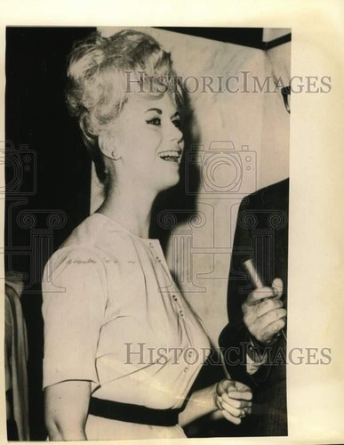 1964 Press Photo Toni Lee Shelley, model arrested going topless on Chicago beach | eBay