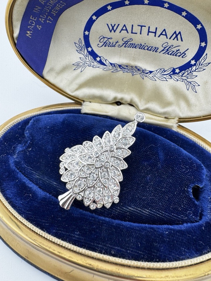 Swarovski Swan Logo Year 2000 Millennium Clear Crystal Christmas Tree ...