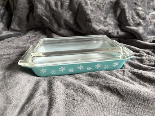 Vintage PYREX Turquoise Snowflake 575-B 2 Quart Casserole Dish w/ Lid ...