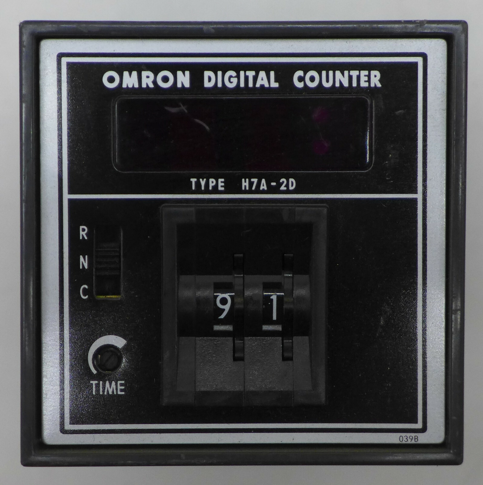 Omron Digital Counter H7A-2D | eBay