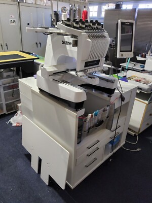 Brother PR1000E Entrepreneur Pro 10 Needle Embroidery Machine | eBay