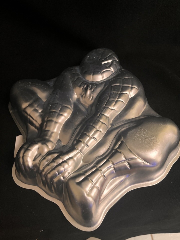 Spider-Man Cake Pan 2008 Marvel Never Used Baking Pan Mold Metal Wilton ...