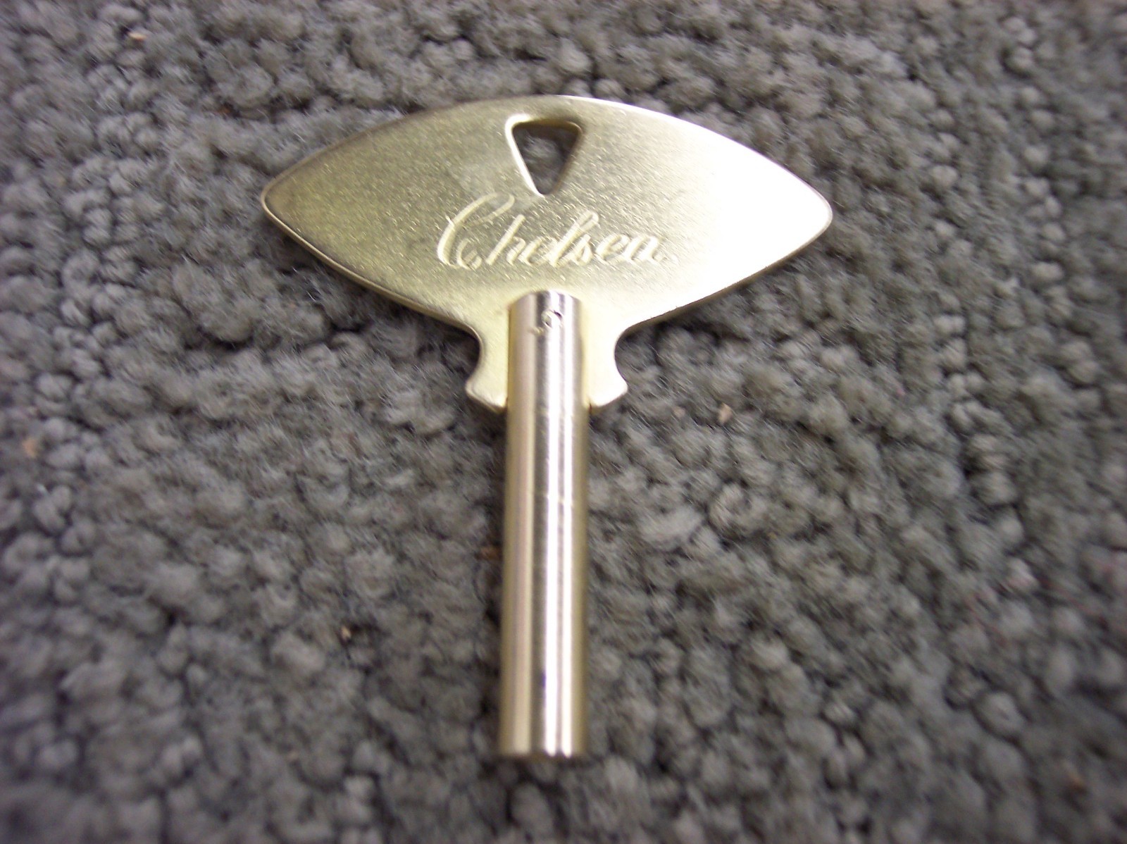 ORIGINAL CHELSEA TRADEMARK SHIPS BELL CLOCK WINDING 3.3mm KEY NOS ...