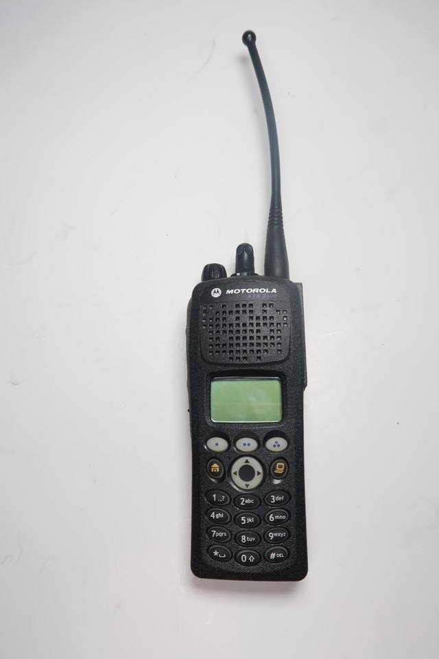 Motorola XTS2500 Model III 700/800 MHz P25 Digital Two-Way Radio ...