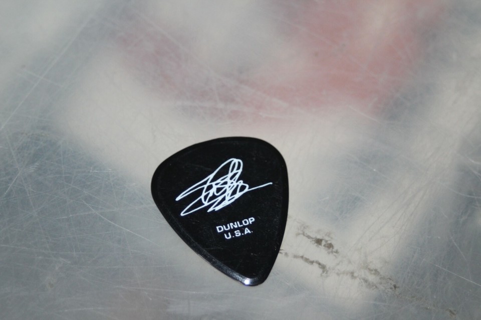 Slash Guns N' Roses Velvet Revolver - Guitar Pick Collection #3 FREE ...