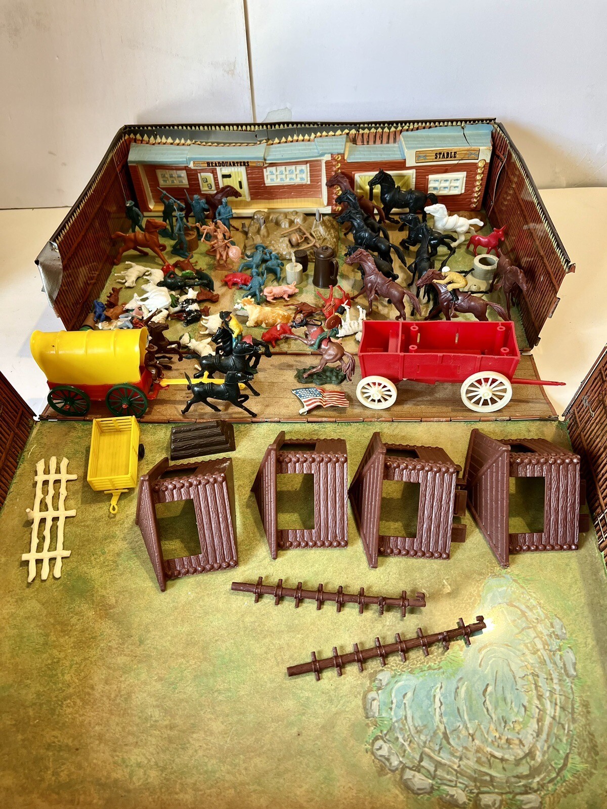 Marx Fort Apache Play Set Metal Carry-All Misc accessories | eBay