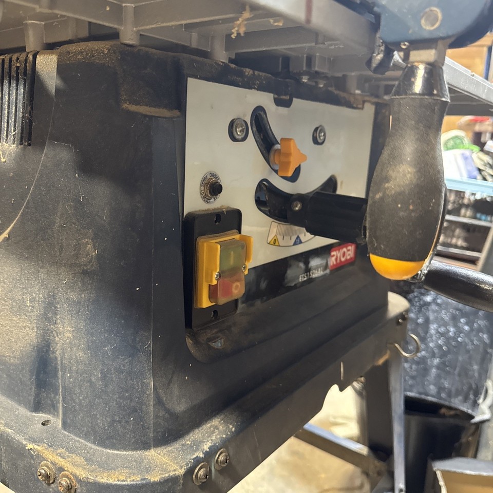 Table Saw Ryobi ETS1526AL 254mm Carbon Brushes 220- 240v FREE ...