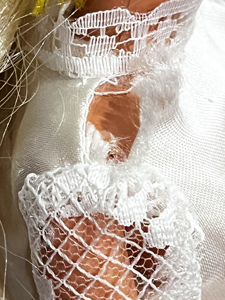 Vintage 1970’s Damaged Barbie Doll White / Ivory color wedding dress ...