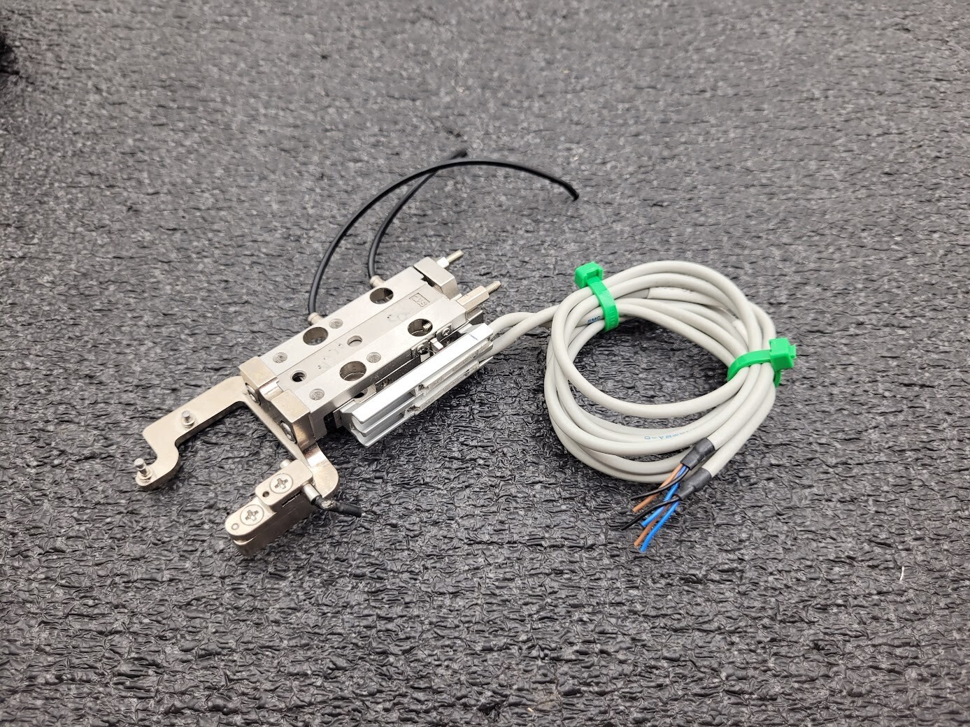 SMC 11-MXJ6-15C Linear Guided Slide Cylinder Table Cleanroom D-M9N ...