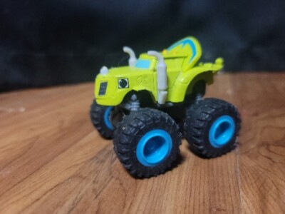 Zeg Race Car Blaze and The Monster Machines Diecast Truck Vehicle ...