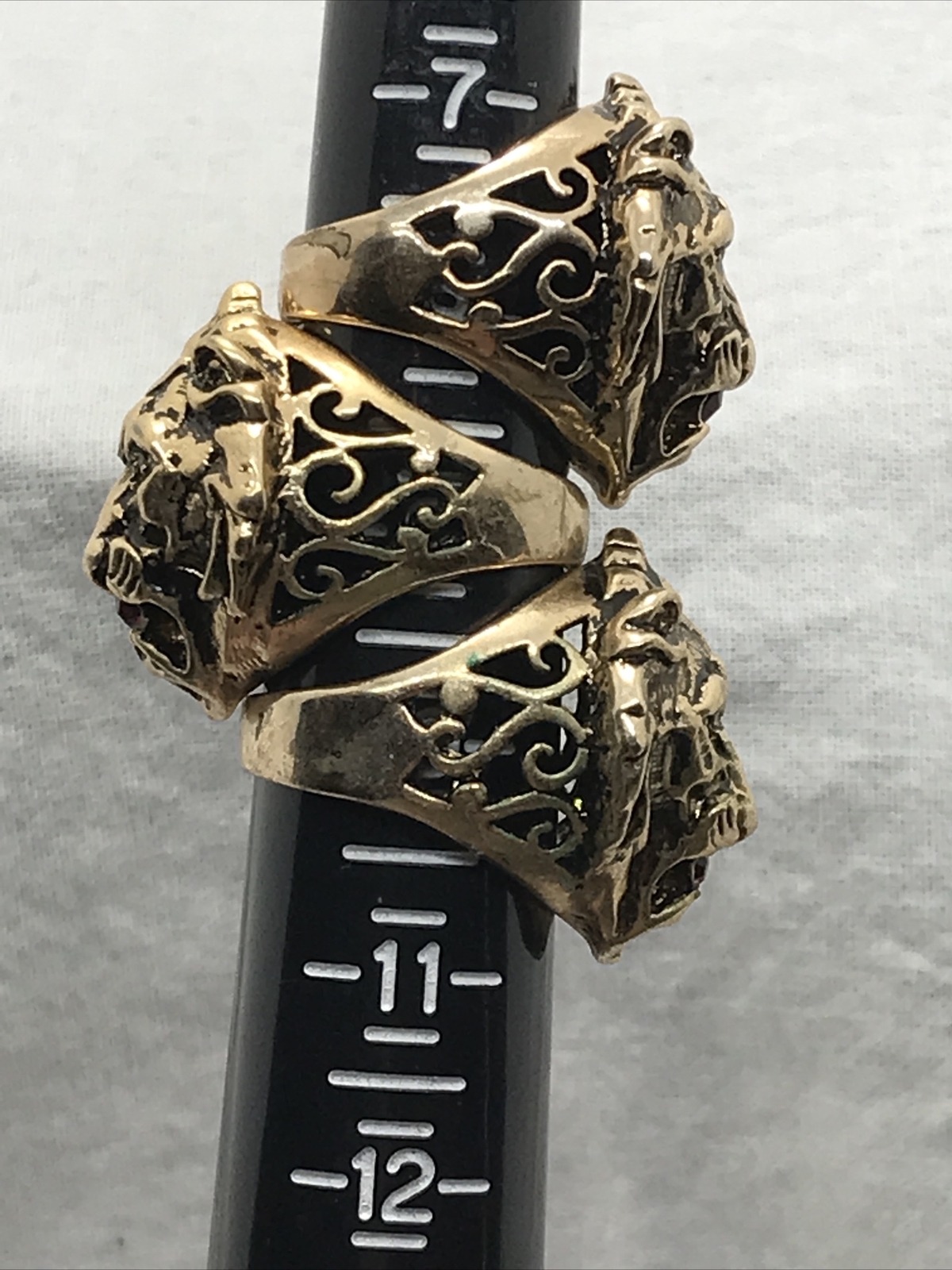 Vintage 18K HGE Large Loin Face Design Red Mouth Crystal-Clear Eyes ...