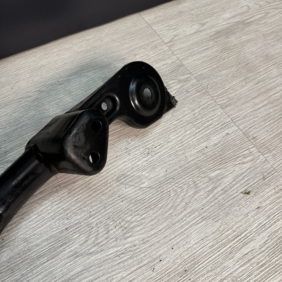 01-06 BMW E46 M3 Differential Diff Support Cross Member Bracket Mount ...