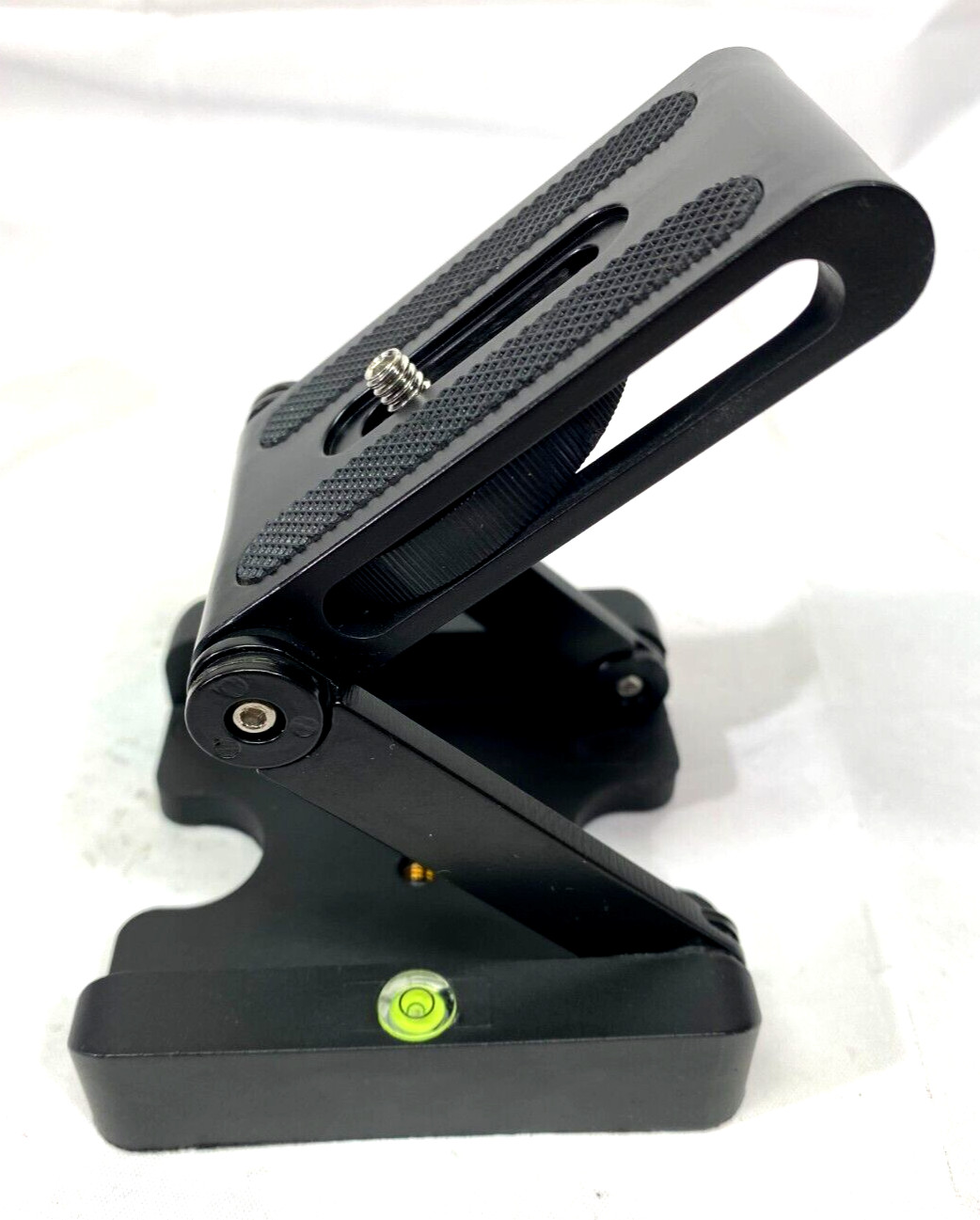 Canon EOS M50 Mirrorless Camera Kit with 15-45mm Lens, Adapter & Mounts