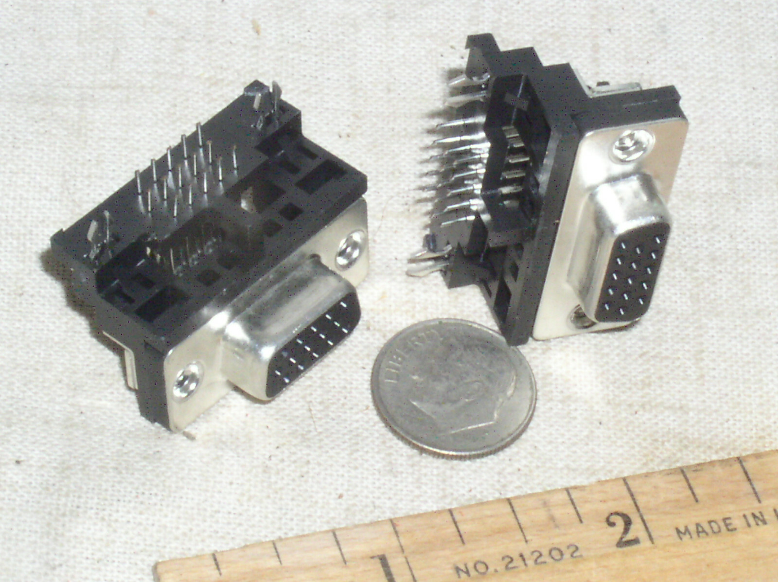 2 FOXCONN DV11203R0 D-SUB DB15 3 ROW RT ANGLE PCB VGA FEMALE GOLD ...