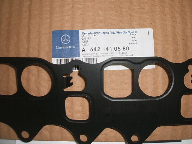 NEW Genuine Mercedes-Benz OM642 Inlet & Exhaust Manifold Gasket ...