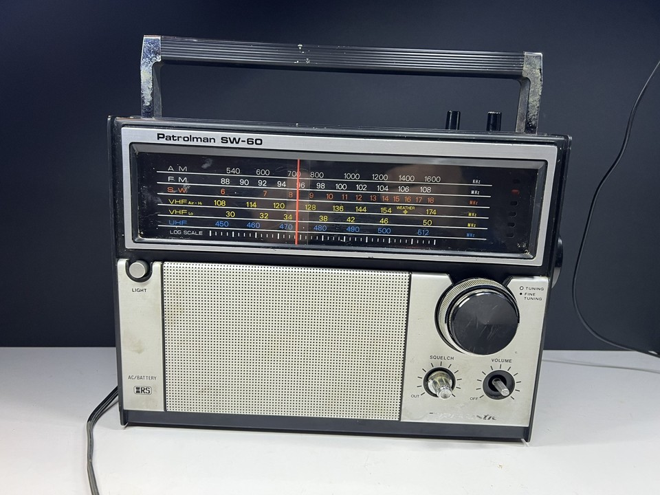 Vintage Radio Shack Realistic Patrolman SW-60 6 Band Radio | eBay