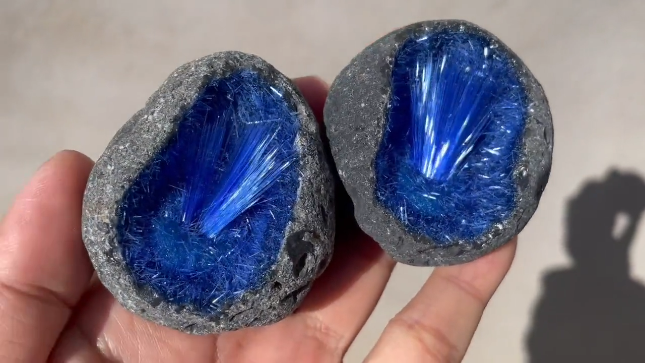 Rare Meteorite Quartz Crystal Specimens Goethite Blue Copper Ore ...