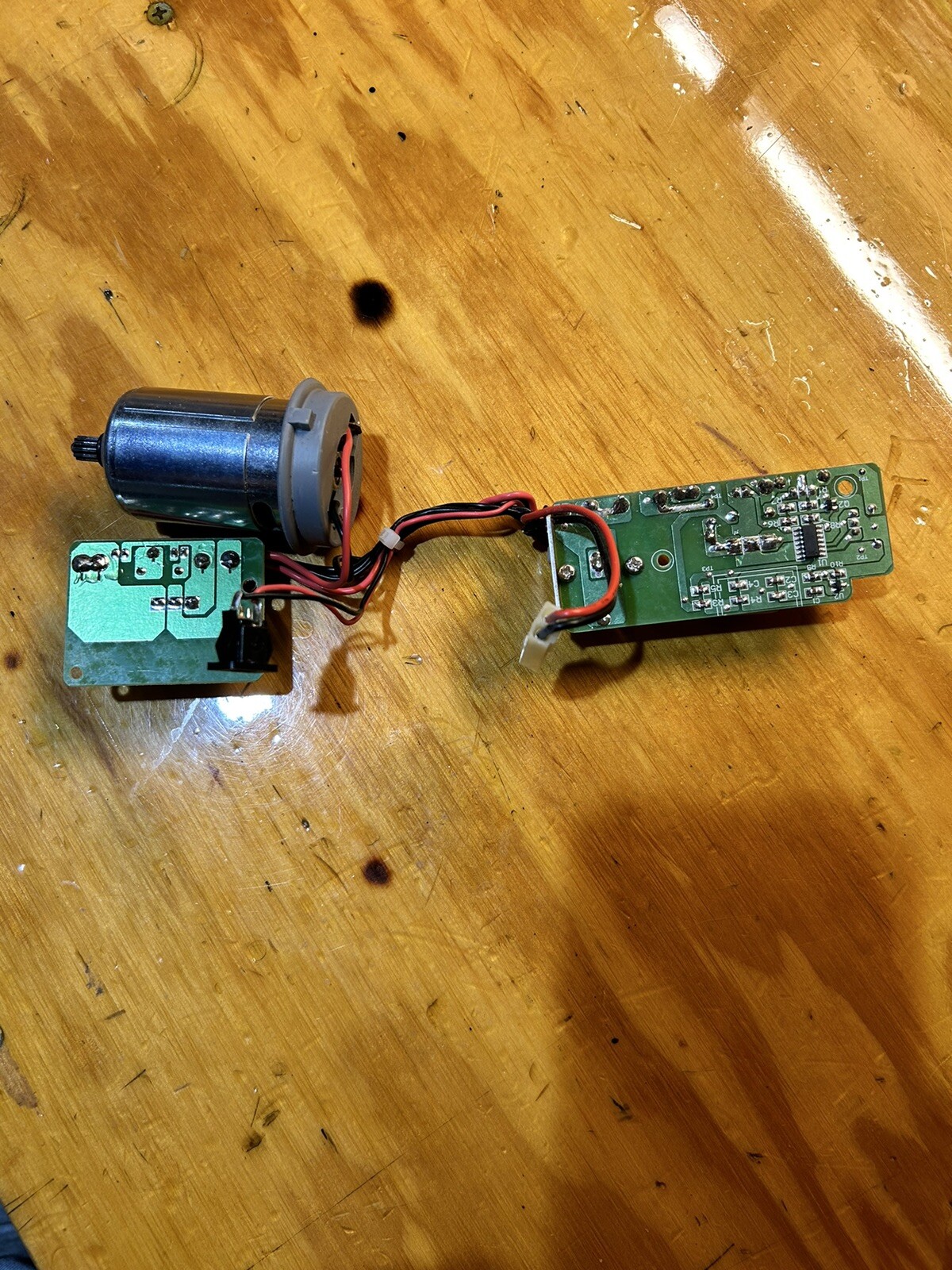 Shark V2945Z Complete Motor And Electrical Circuit W/ female charger ...